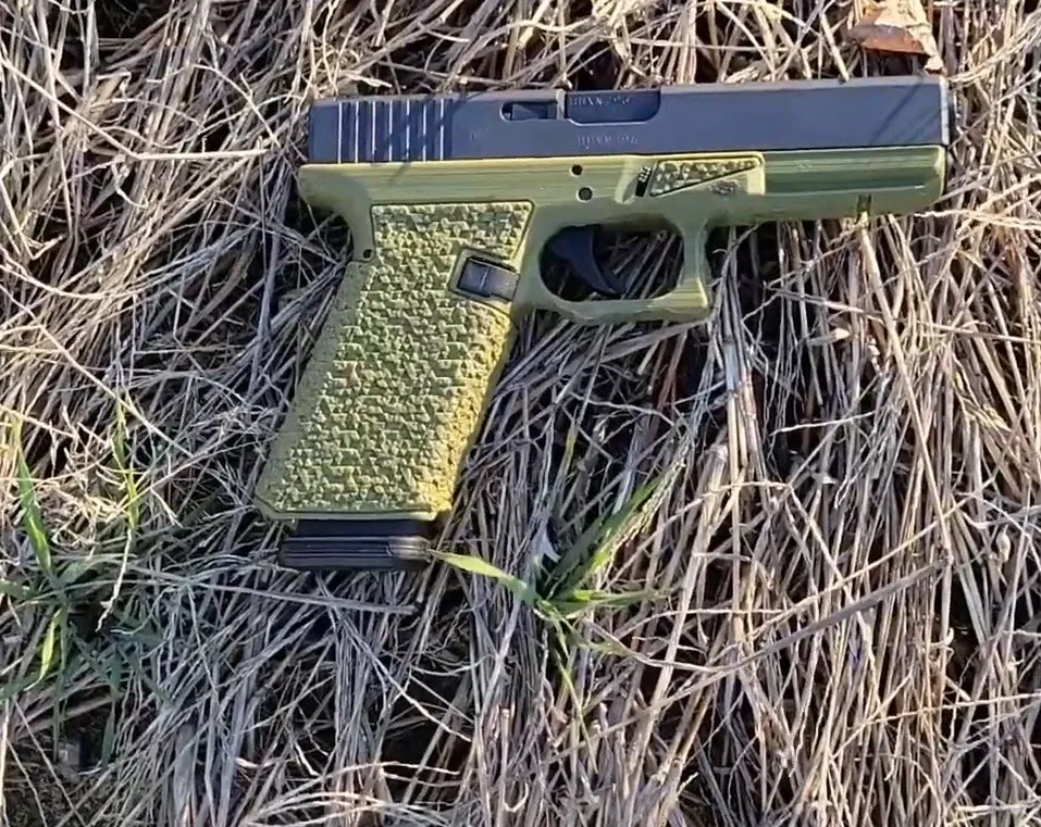 glock 17 gen 3 brick texture - Free 3D Print Model - MakerWorld