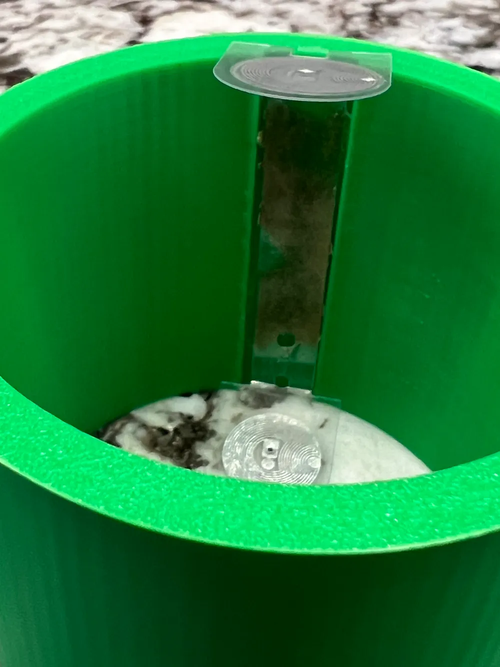 Sunlu spool insert holder for RFID tag by PennyD - MakerWorld