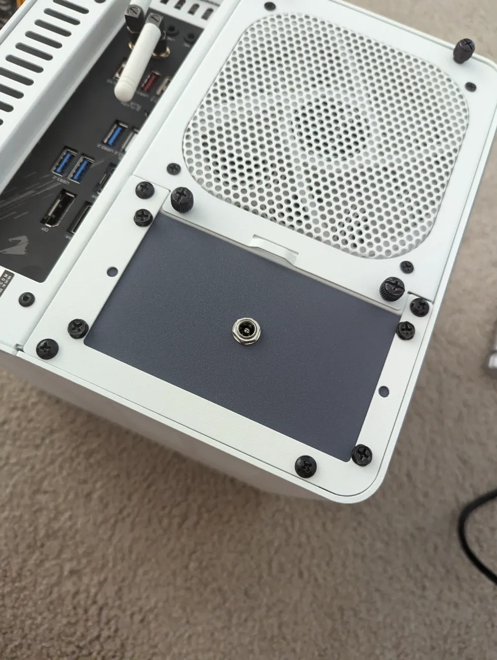 SFX PSU backplate to Nano PSU adapter by oofen-housen - MakerWorld