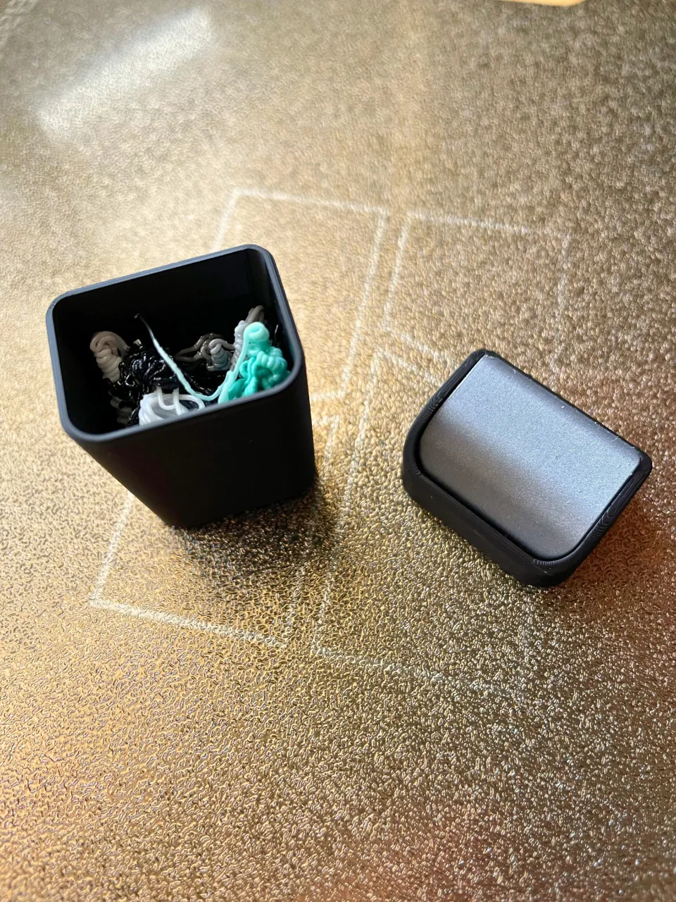 Miniature trash bin - Working flap by Mr.Fusible MakerWorld: Download ...