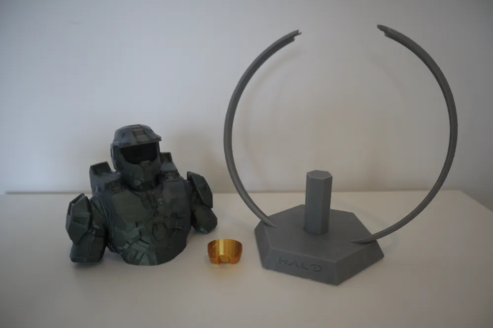 Halo Master Chief Bust Statue by Direct Designs net - MakerWorld