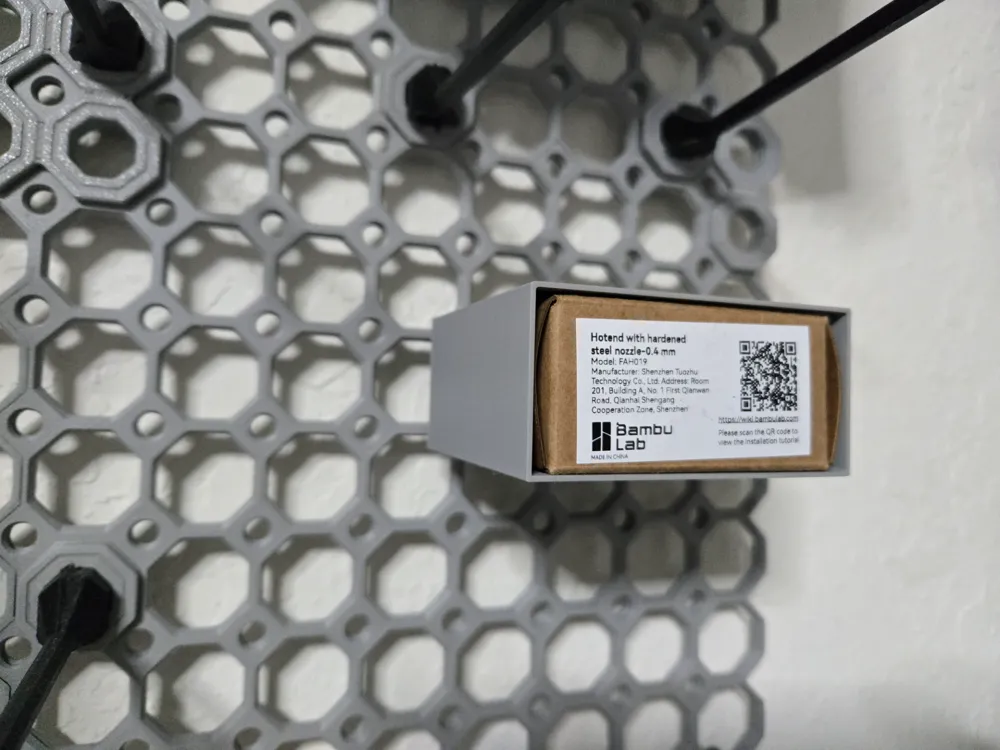 Multiboard Bambu Small-Parts Box Holder - Free 3D Print Model - MakerWorld