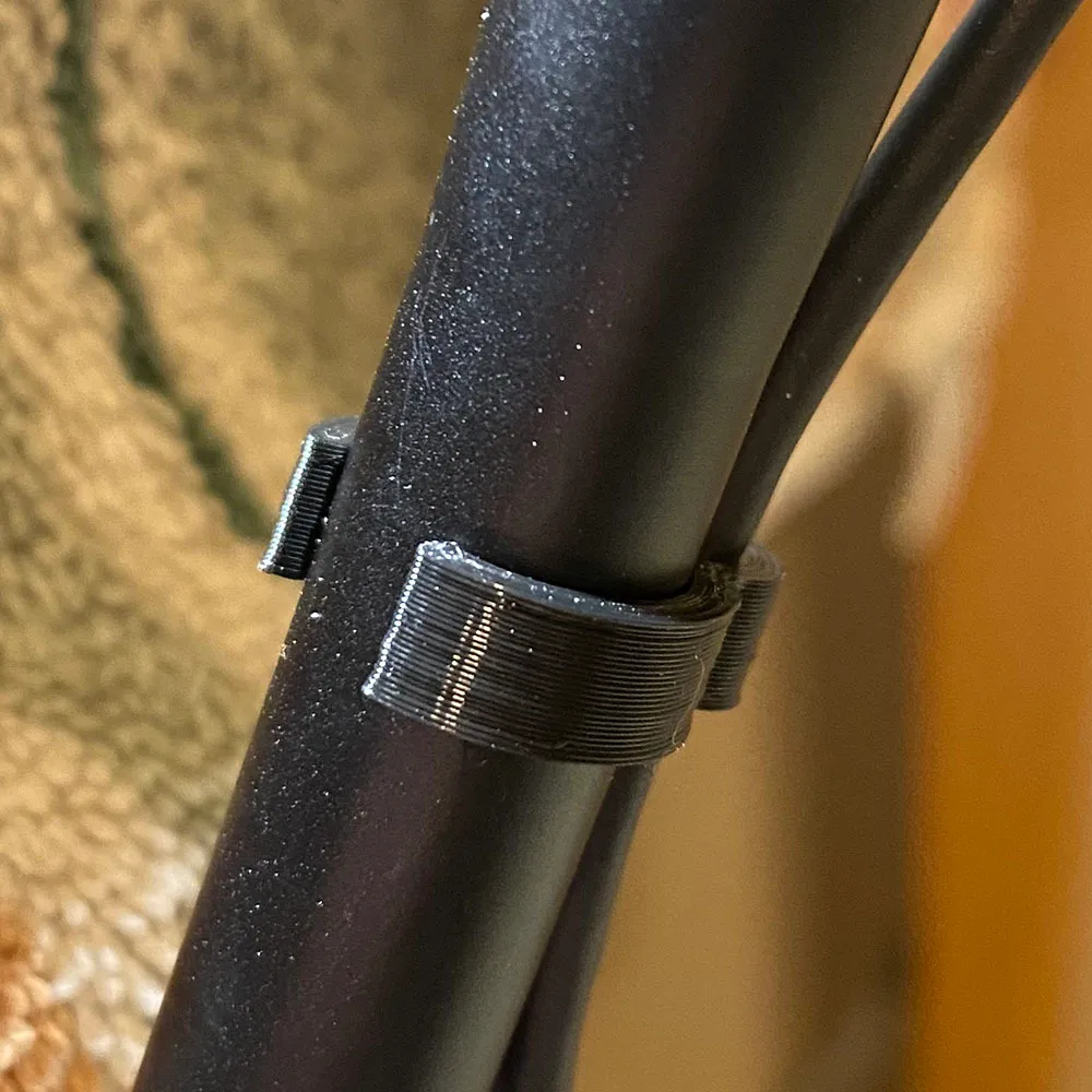 Parametric Customizable Wire / Rod Cable Clip by ururk - MakerWorld