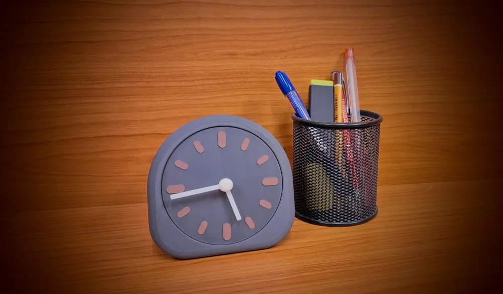 Simple small modern clock, hidden matrix by JLA1mini - MakerWorld
