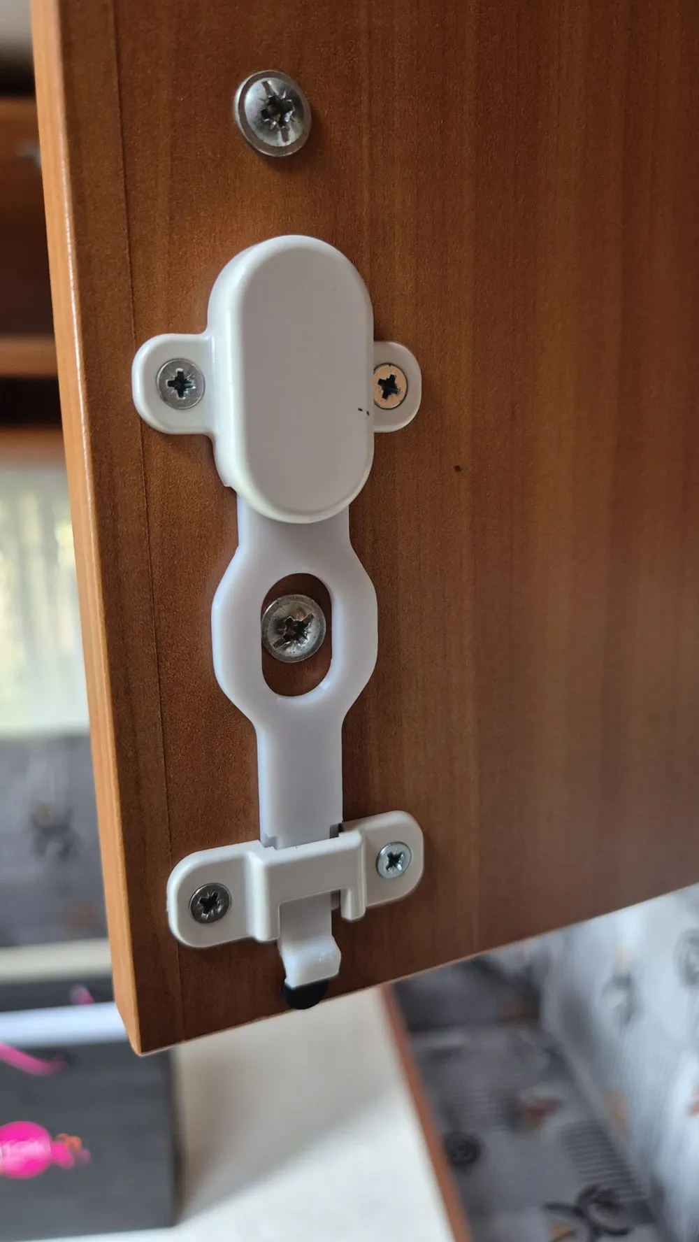 Cabinet Door Latch for Hobby 460 Caravan (2006) by m.w.sieminski ...