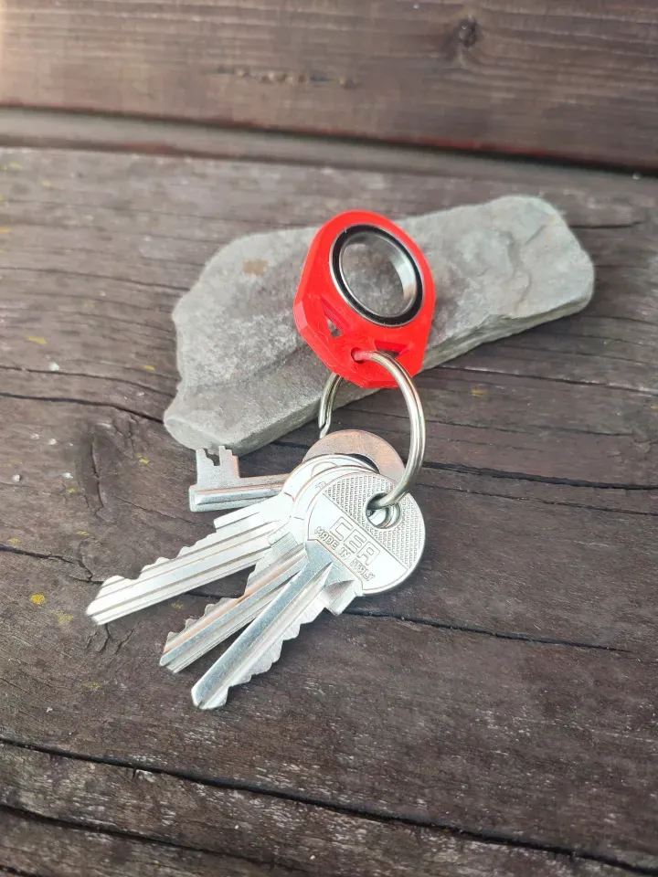 Keychain spinner, Keyrambit by Theodor - MakerWorld