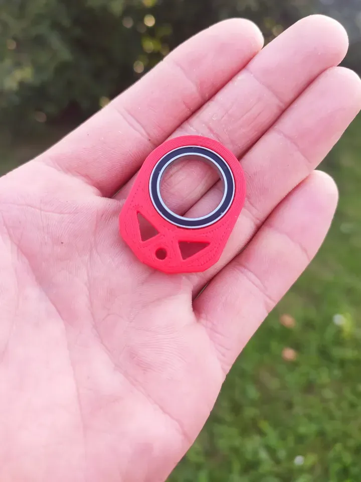 Keychain spinner, Keyrambit by Theodor MakerWorld: Download Free 3D Models