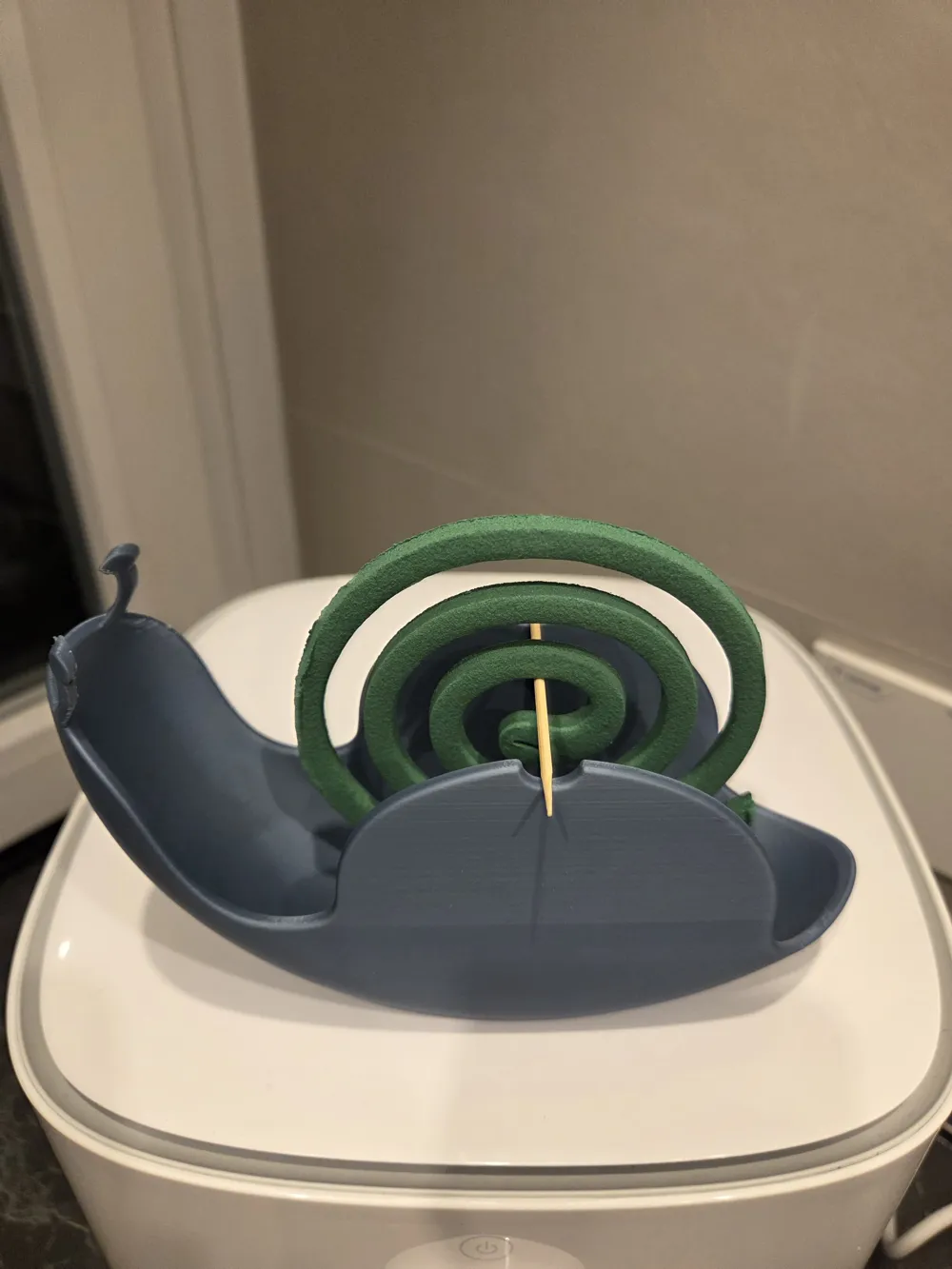 Mosquito coil holder Snail - Free 3D Print Model - MakerWorld