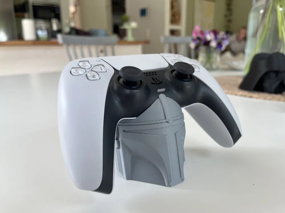 PS5 Controller Stand (DualSense) Mandalorian - Free 3D Print Model ...