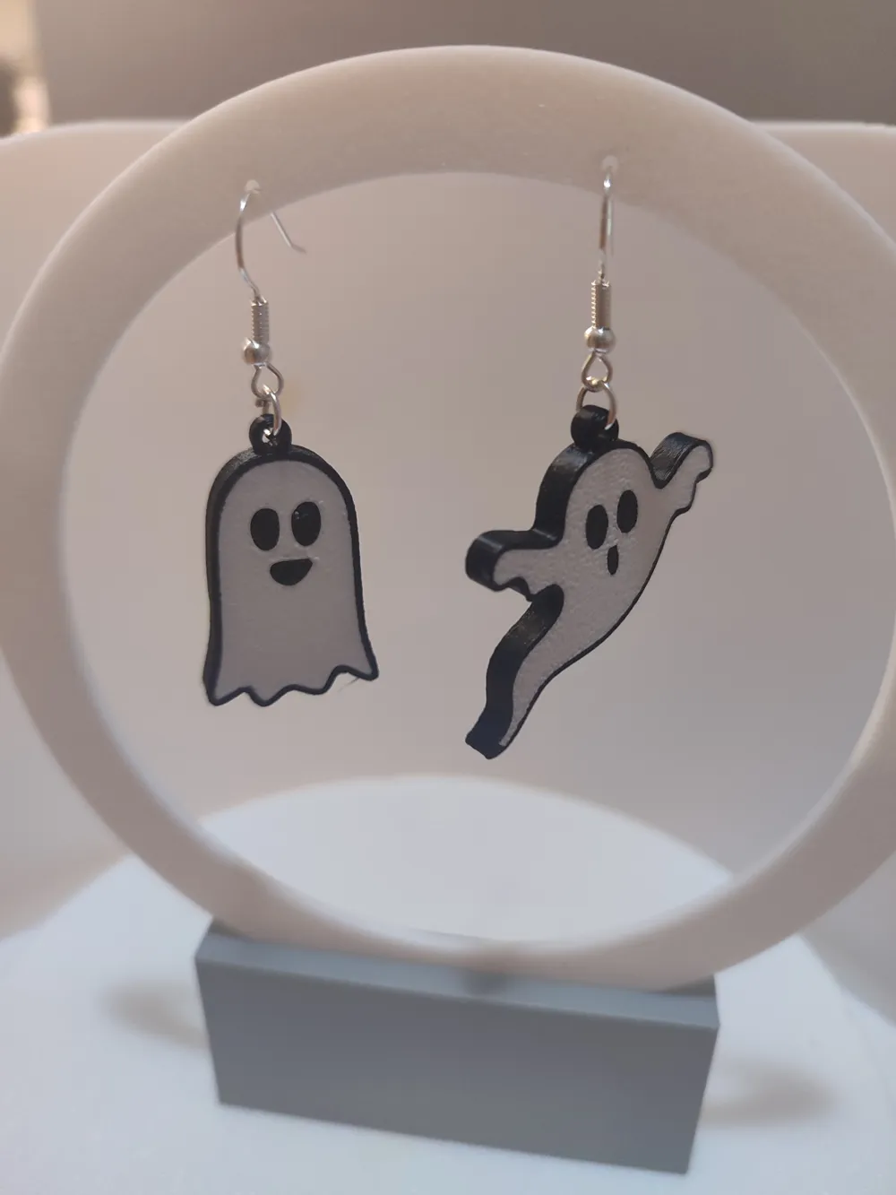 Ghost Earrings for Halloween - Free 3D Print Model - MakerWorld
