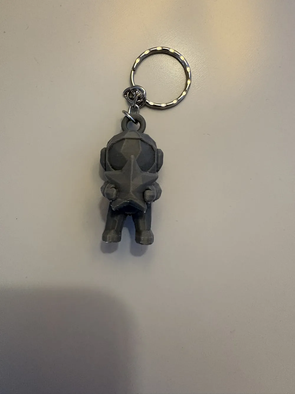 Cute Spaceman Holding A Star KEYCHAIN - Free 3D Print Model - MakerWorld