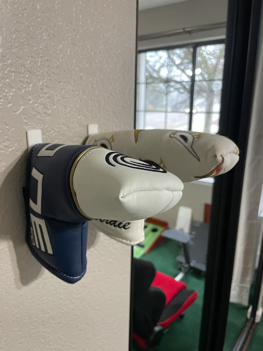 Golf Putter Head Cover Wall Mount by Rob - MakerWorld