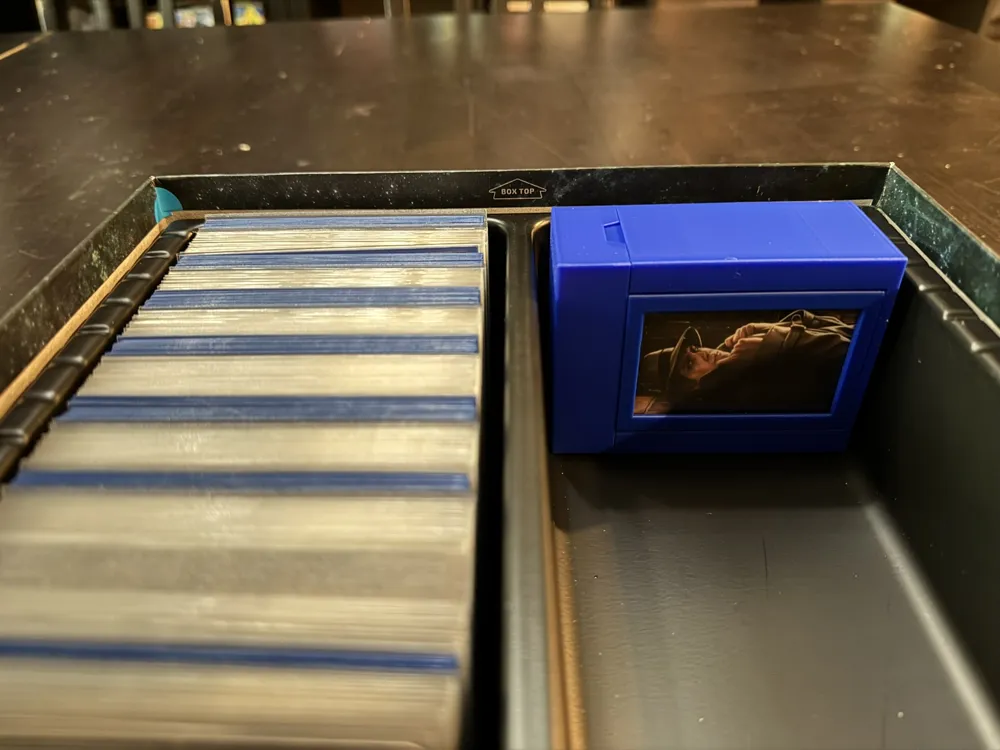 Arkham Horror LCG Windowed Deck Box w/Standee by Jasperhawk MakerWorld: Download Free 3D Models