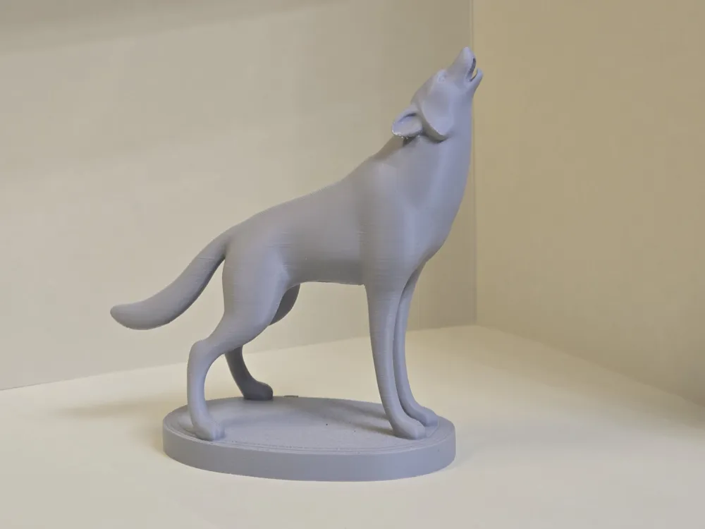 howling wolf statue figure - Free 3D Print Model - MakerWorld