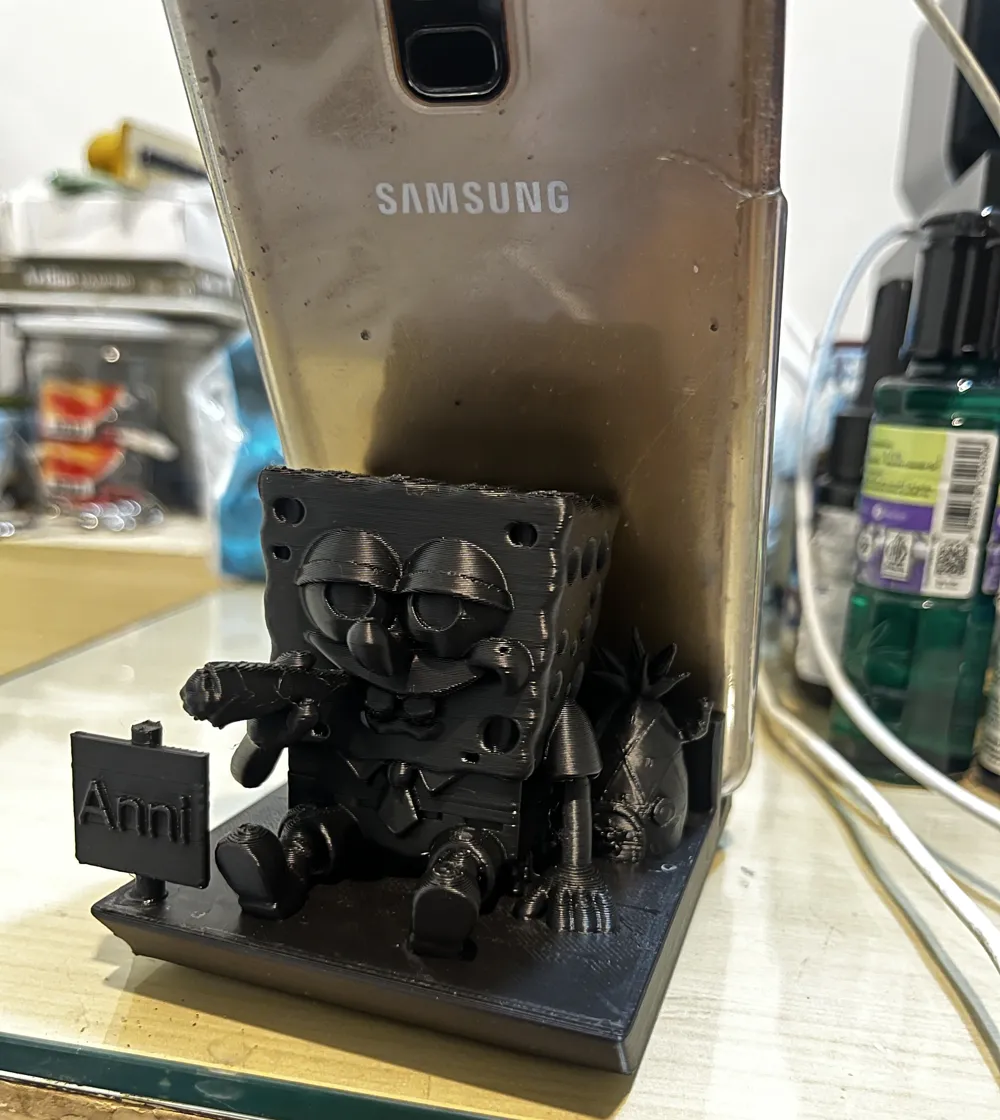 Handyständer Spongebob chillt mit Ananashaus – Kostenloses 3D ...