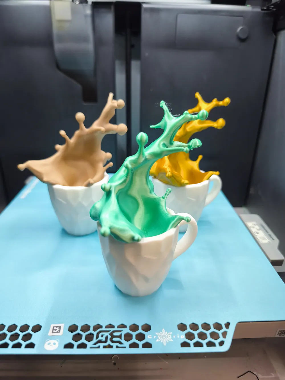 Splash Cup by Creatività in 3D MakerWorld: Download Free 3D Models