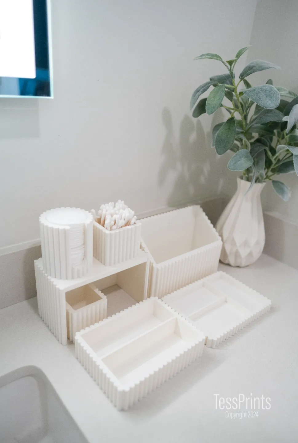 Vanity Bathroom Organizer (Ribbed) - Free 3D Print Model - MakerWorld