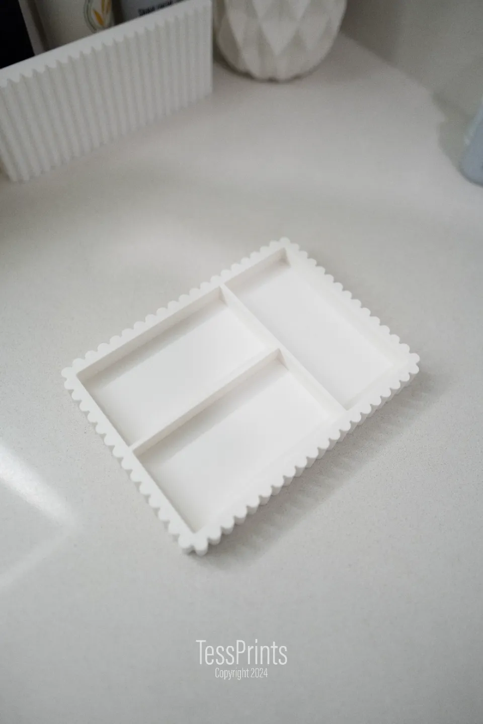 Vanity Bathroom Organizer (Ribbed) - Free 3D Print Model - MakerWorld