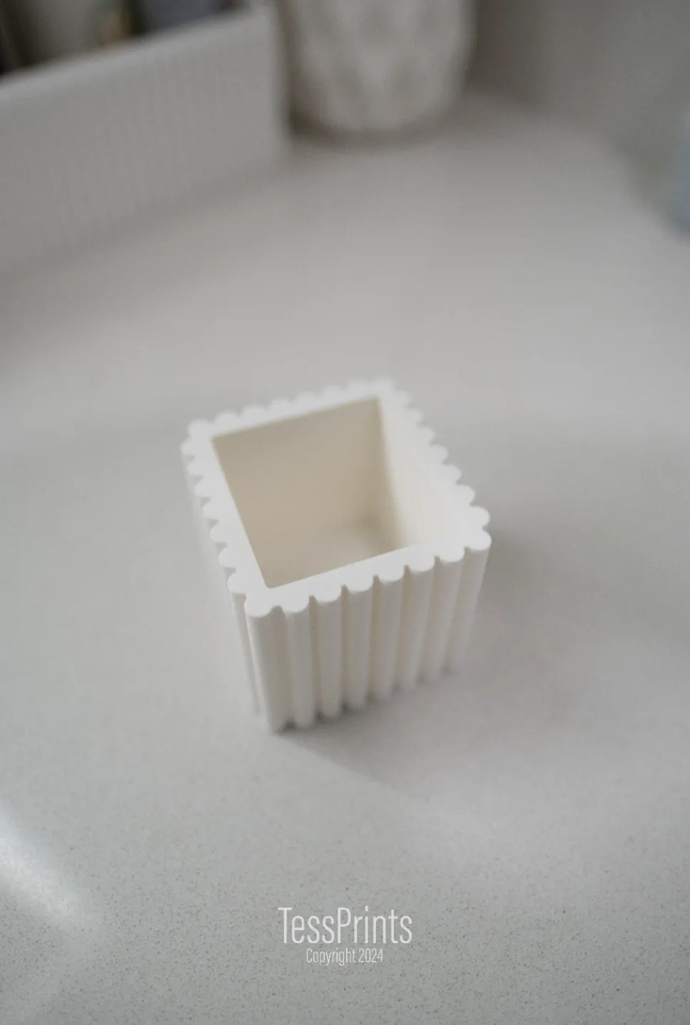 Vanity Bathroom Organizer (Ribbed) - Free 3D Print Model - MakerWorld