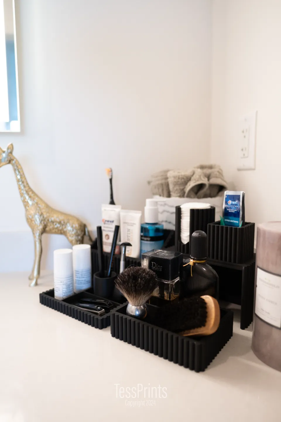 Vanity Bathroom Organizer (Ribbed) - Free 3D Print Model - MakerWorld