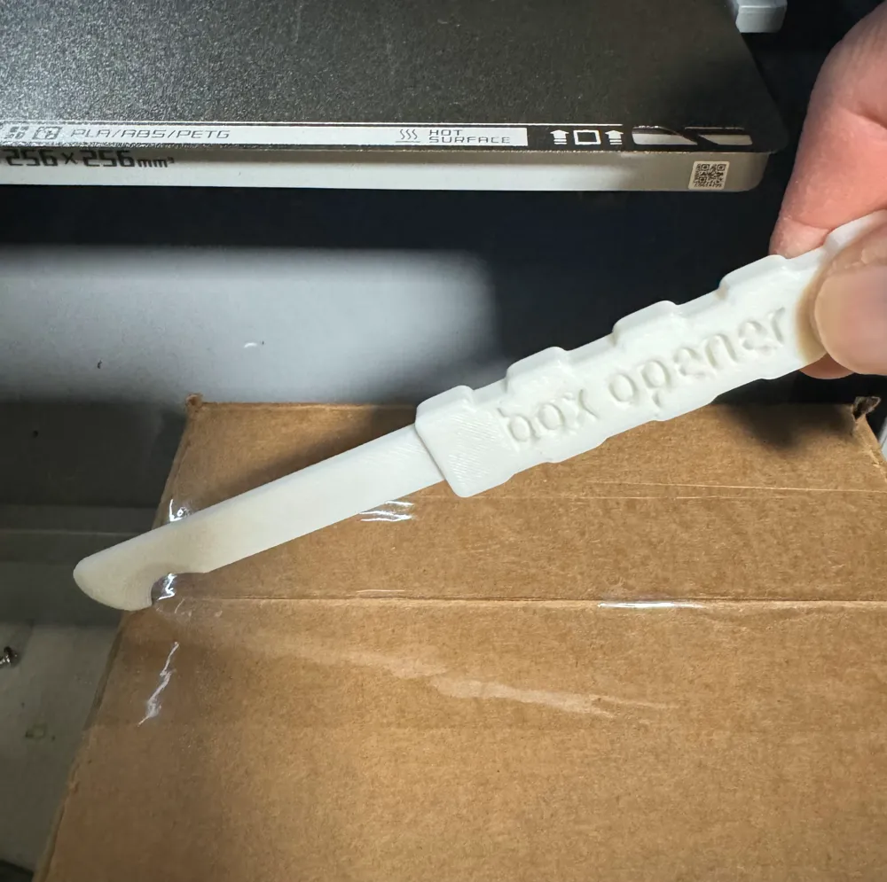 A Simple Box parcel package opener by G3DS - MakerWorld
