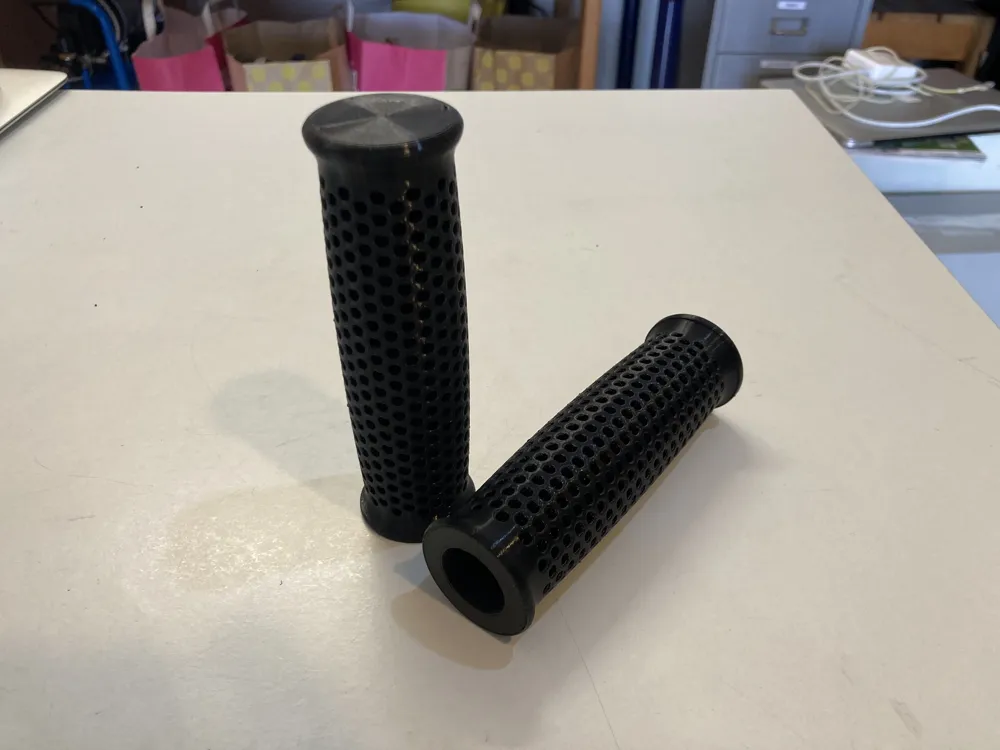 Vespa Handlebars Grips by JohnnyM MakerWorld: Download Free 3D Models