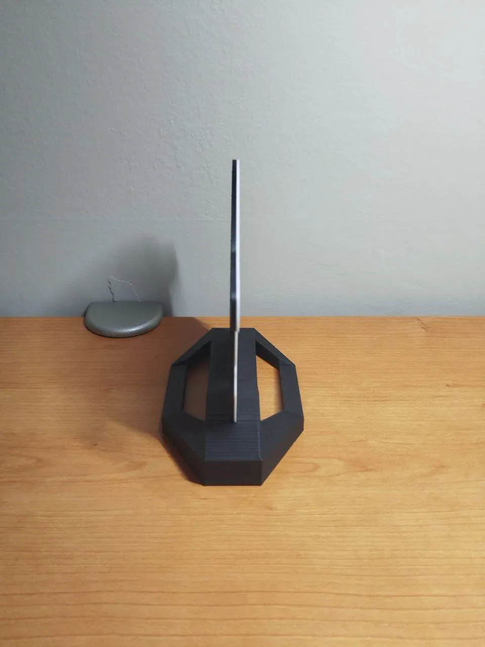 Master Chief helmet 2D decoration by Plane MakerWorld: Download Free 3D ...