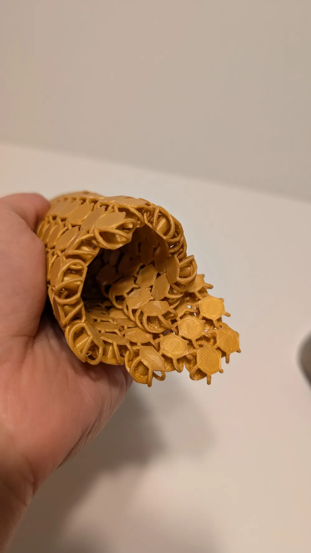 Flexible Circle Nasa Fabric GOLD by InnovatorBeerJr - MakerWorld