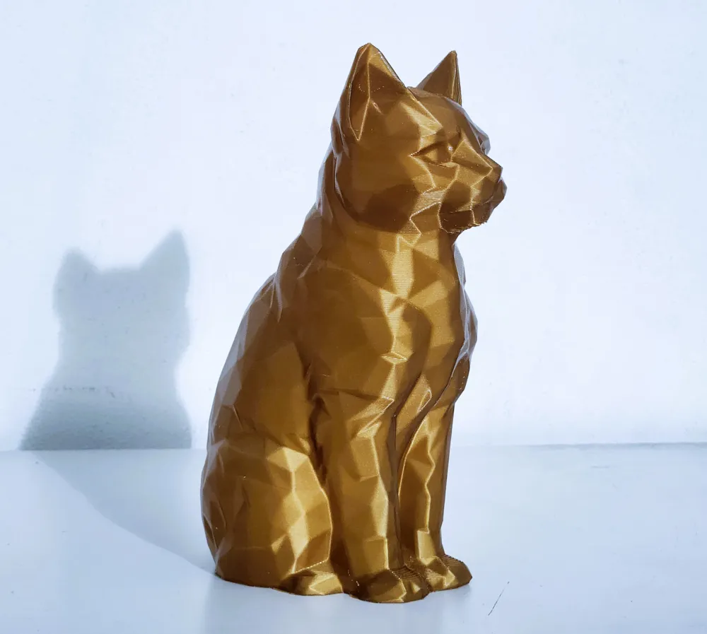 Striped cat low poly sculpture by dubmehard - MakerWorld