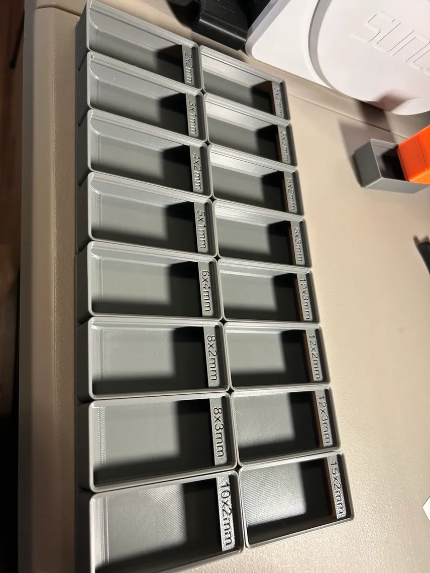 Gridfinity 24.55mm Tabbed/Labeled Bins Remixed by kapowski - MakerWorld