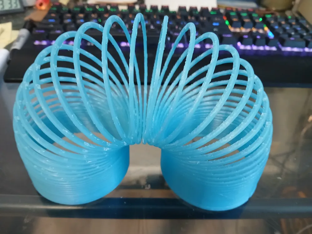 Slinky Fidget Toy - Free 3D Print Model - MakerWorld
