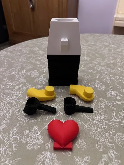 LEGOMAN Vase for LEGOFlowers Valentine's day by Zipert 3D MakerWorld ...