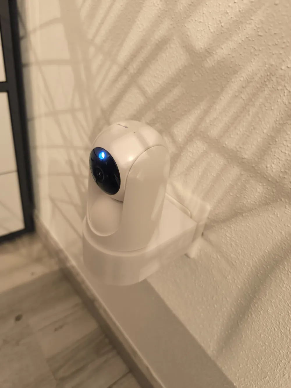 LSC Smart Connect Camera Holder - Free 3D Print Model - MakerWorld