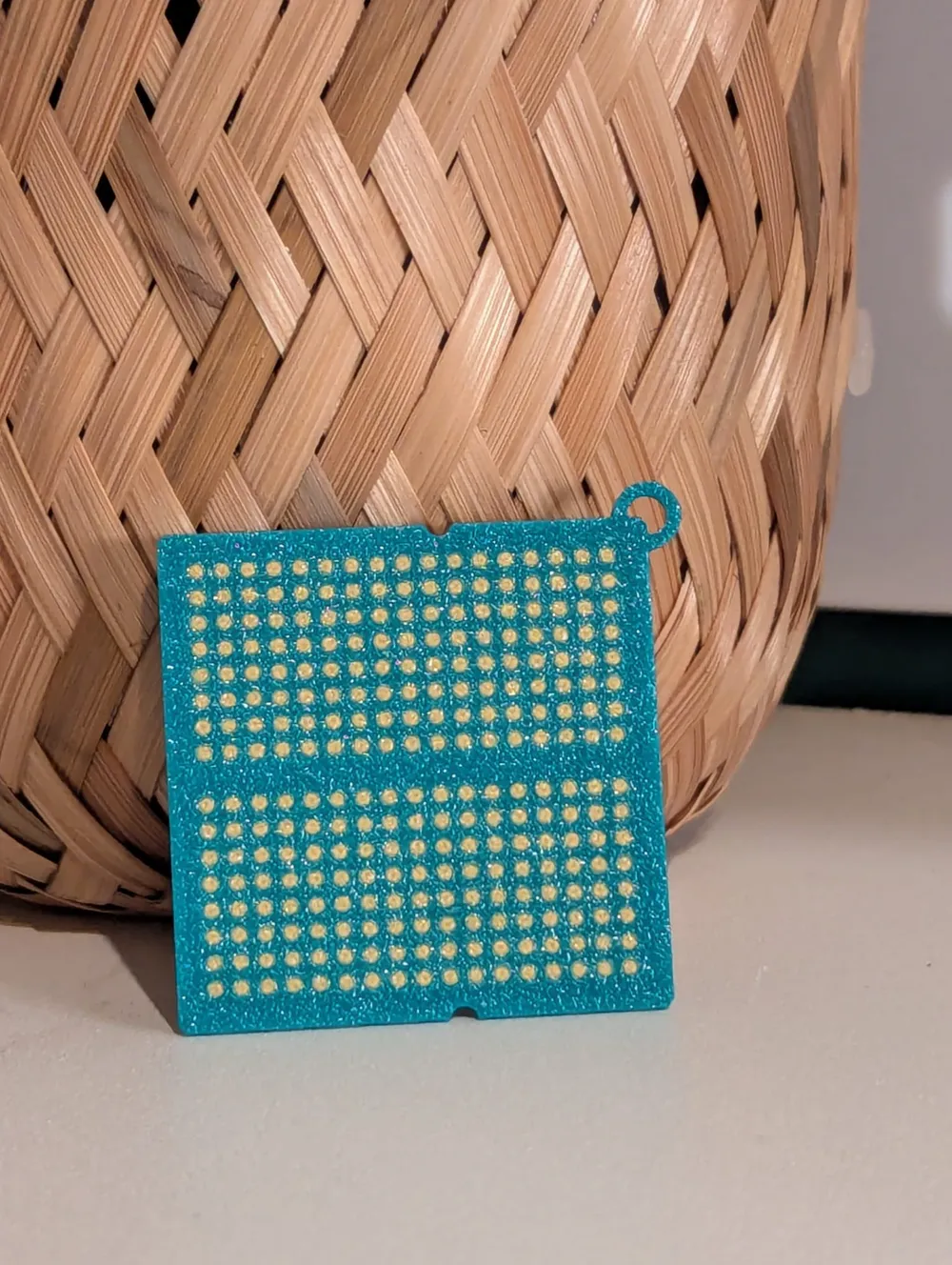 AMD Ryzen 7 9800X3D CPU Keychain by Pawfect Prints MakerWorld: Download ...