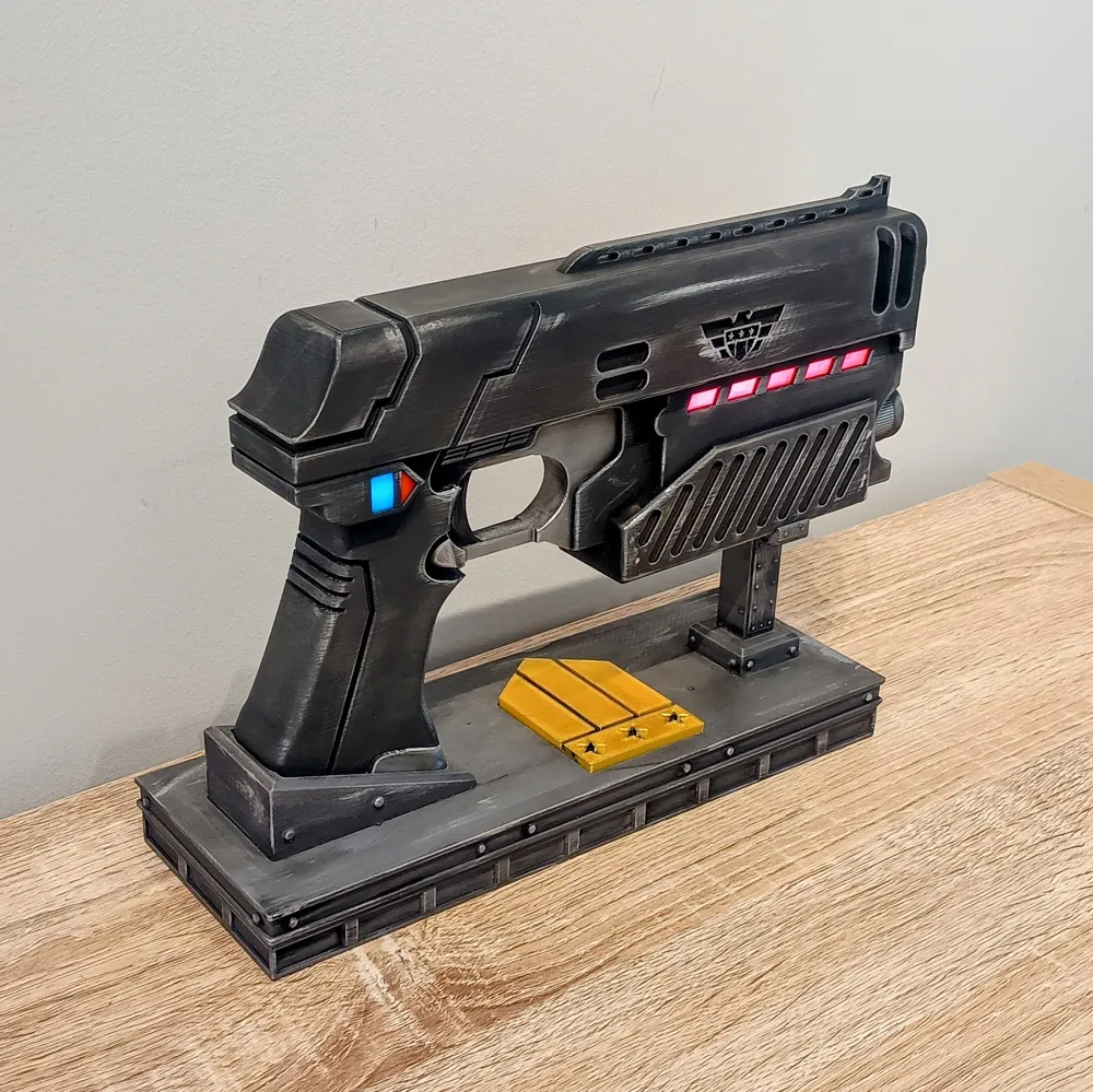 Judge Dredd Lawgiver Mk II (1995 Film Version) by ASTDrones MakerWorld ...