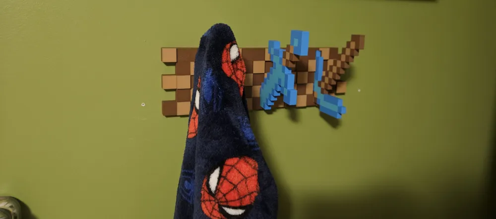 Minecraft Pickaxe Clothes Hanger - Free 3D Print Model - MakerWorld