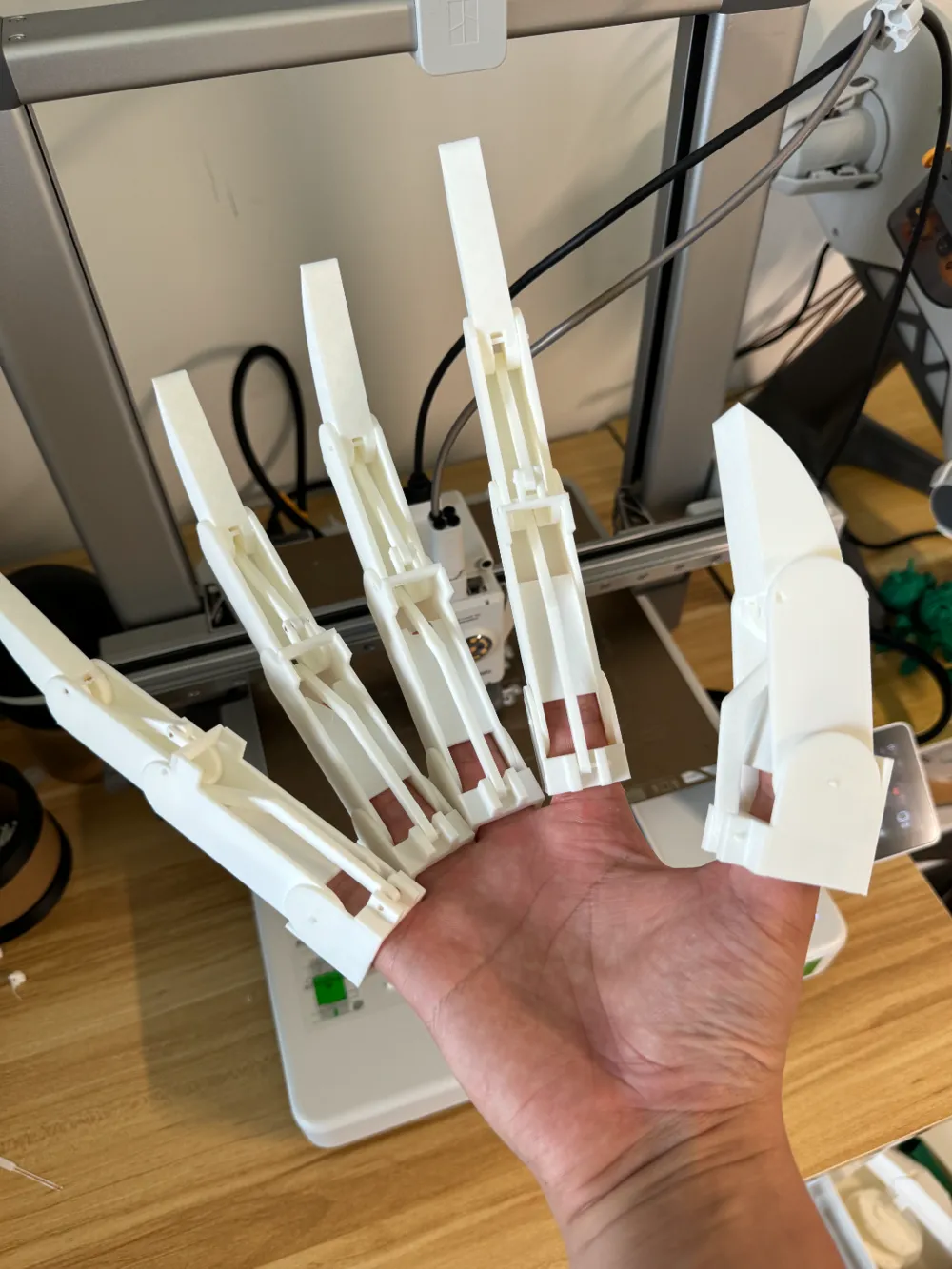 Mechanical Finger - Free 3D Print Model - MakerWorld