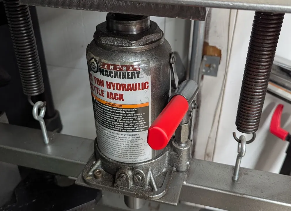 Speed Handle for Harbor Freight Press by franklindroosevelt - MakerWorld