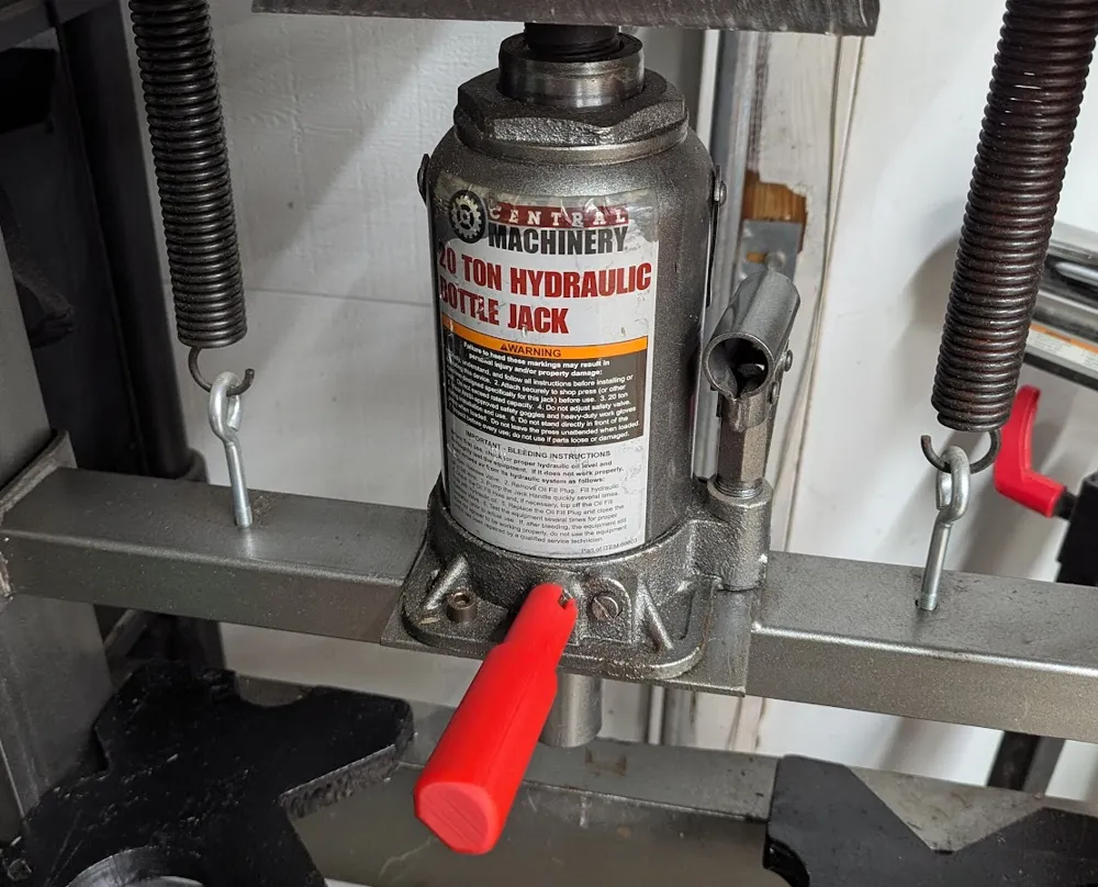 Speed Handle for Harbor Freight Press by franklindroosevelt - MakerWorld
