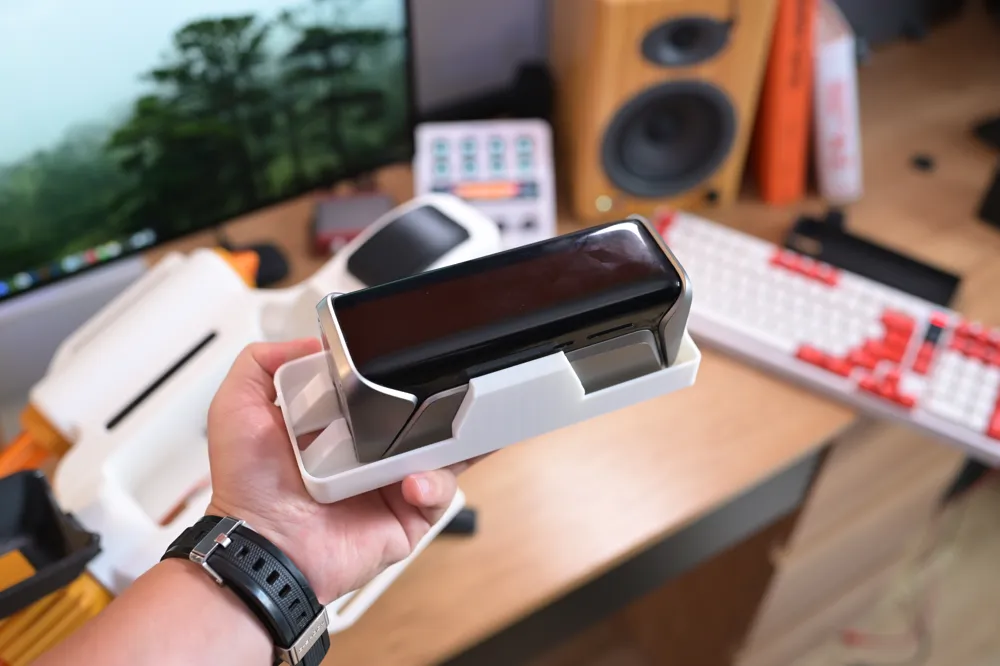 Spaceship Dock Charging - Free 3D Print Model - MakerWorld