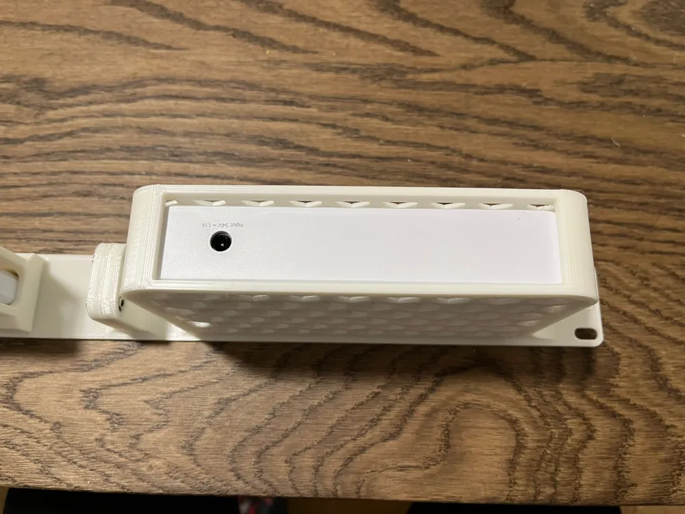 Unifi USW-Lite-8 PoE 19-inch Modular Rack Mount by Mauker MakerWorld ...