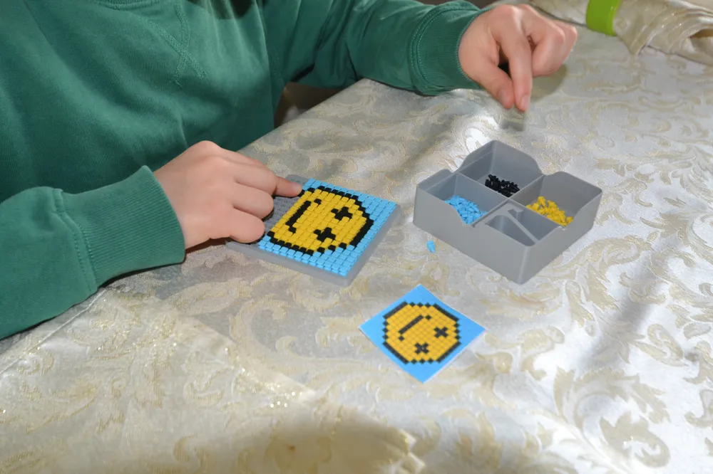 EASTER | Pocket Pixel Puzzle Box - Free 3D Print Model - MakerWorld