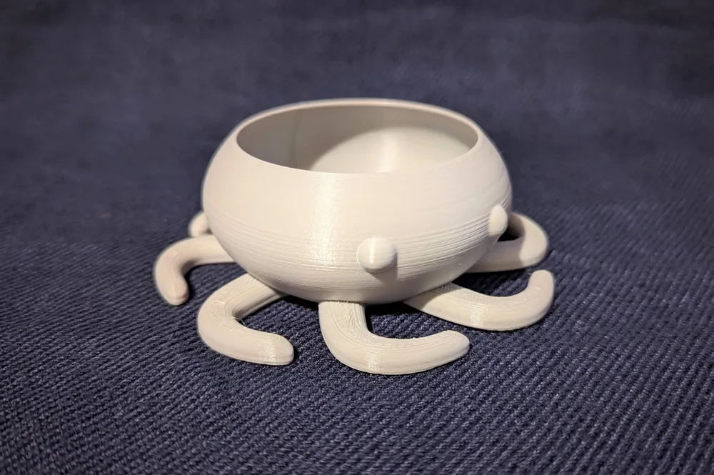 Octo Planter Remixed by Ken MillsMakerWorld: Download Free 3D Models