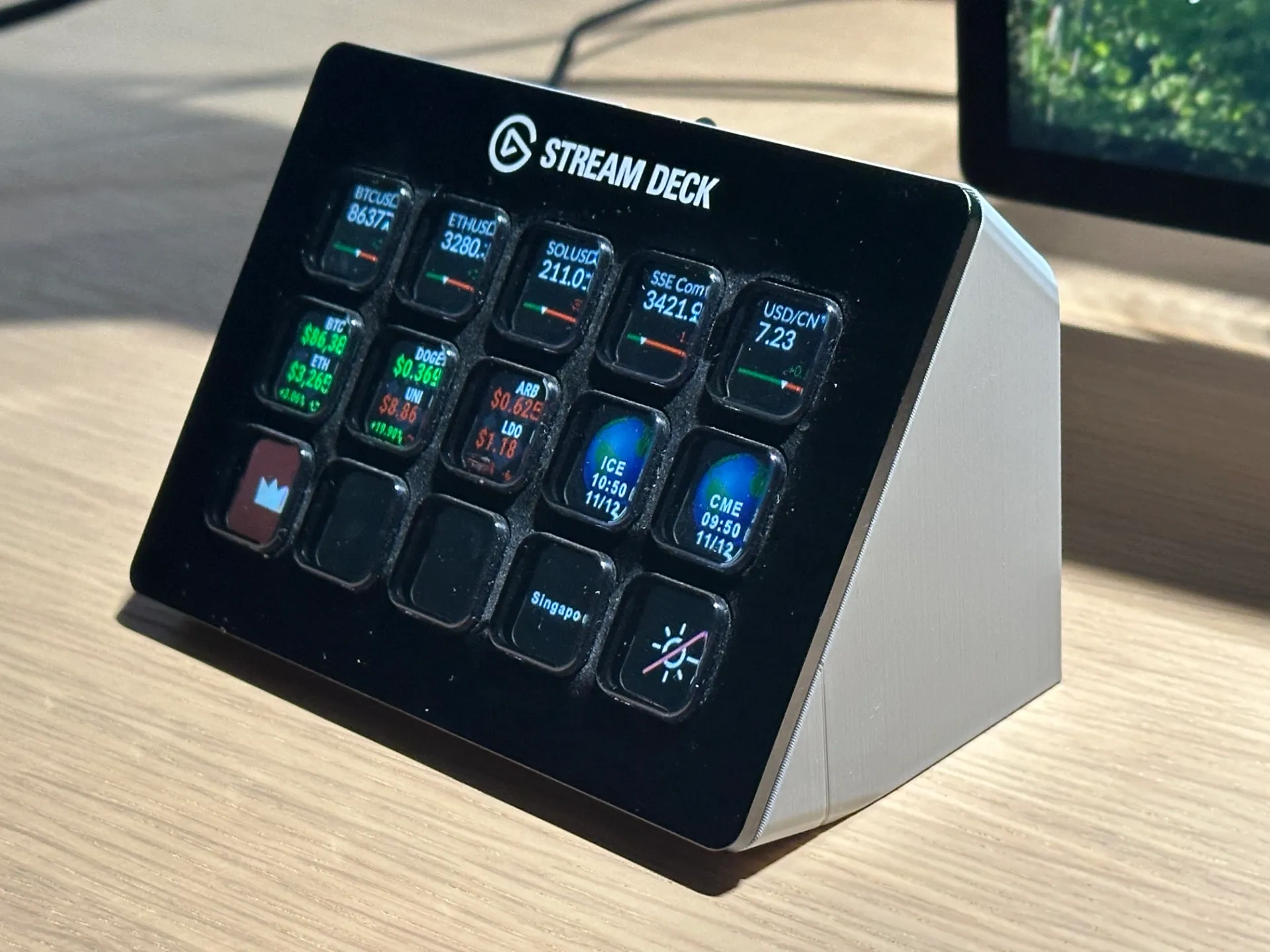 StreamDeck 15 Dock v1.1 by Xiao4MakerWorld: Download Free 3D Models