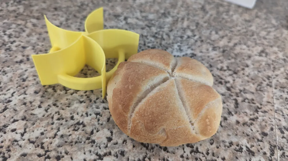 Kaiser bun stamp by radek.rusty - MakerWorld