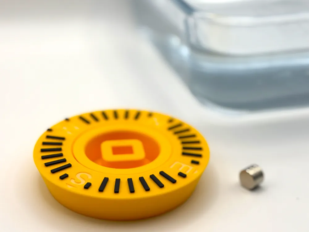 Floating Magnetic Compass - Spinning Outer Ring by Eternity Labs ...