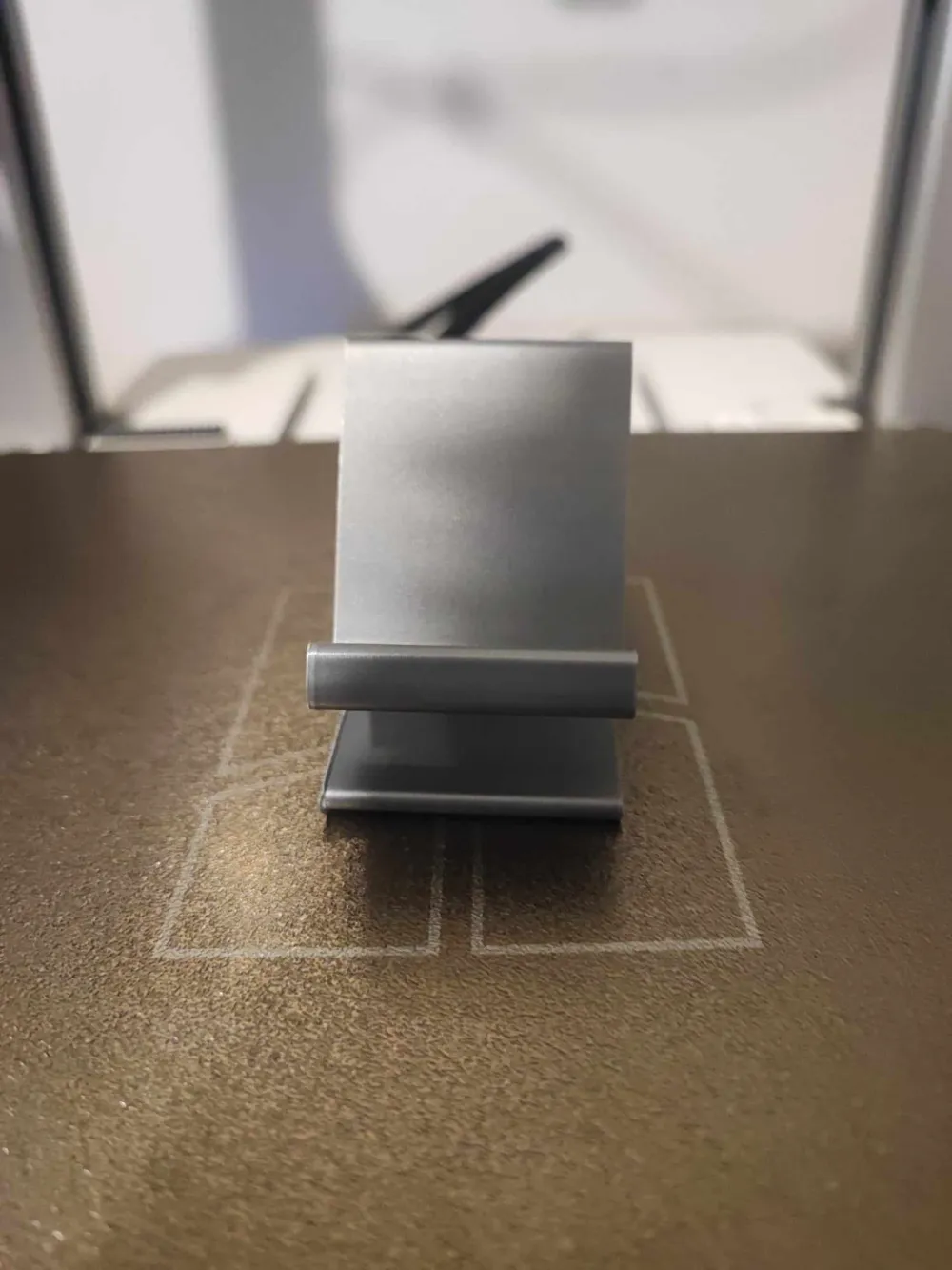 Phone Stand Minimalistic by Mikowhy - MakerWorld