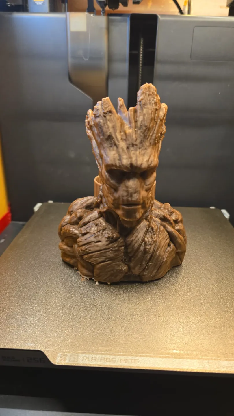 Groot with planting possibility by Tommyk86 - MakerWorld