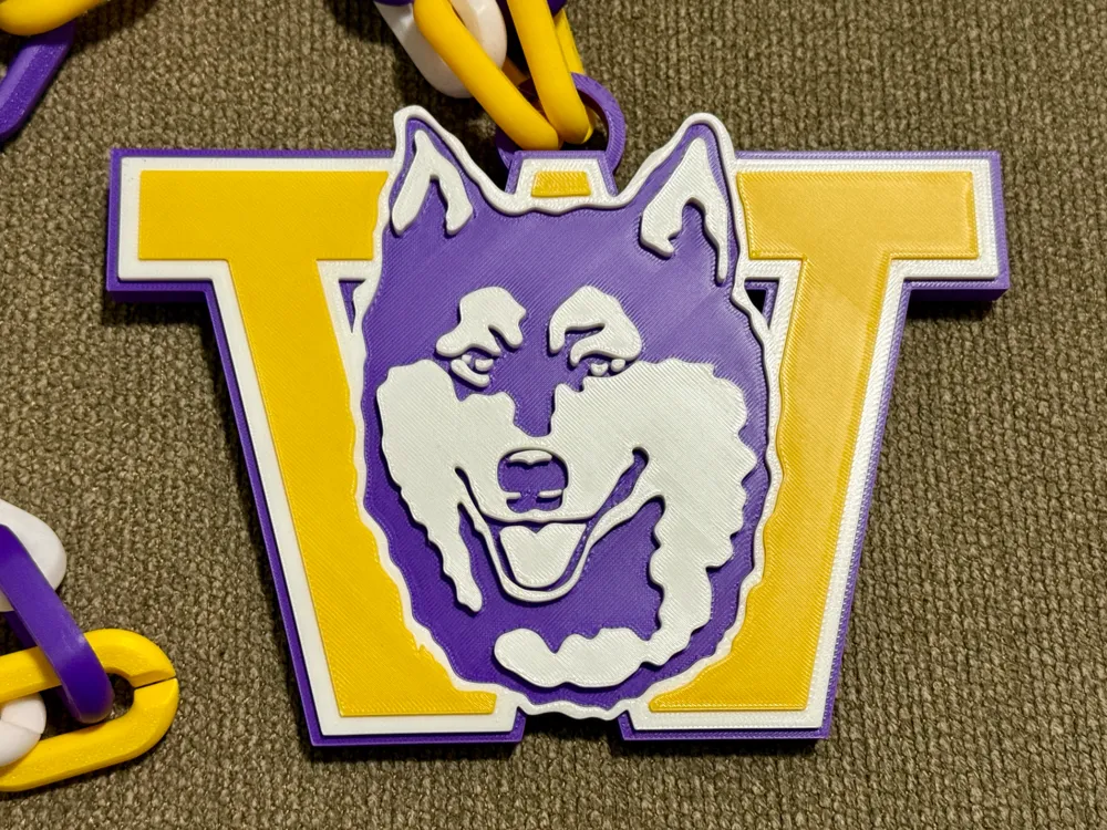 UW Huskies 79-83 oversized logo chain & sign by CTK 3D Printing ...