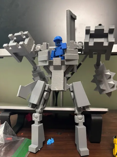 Articulated Roblox kings mech - Free 3D Print Model - MakerWorld